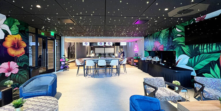 Bowling in Jacksonville: Beach Bowl - Jacksonville Beach Moms